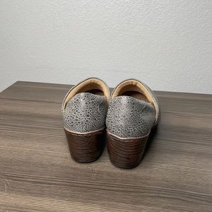 boc | Shoes | Boc Gray Shimmer Clogs Shoes | Poshmark